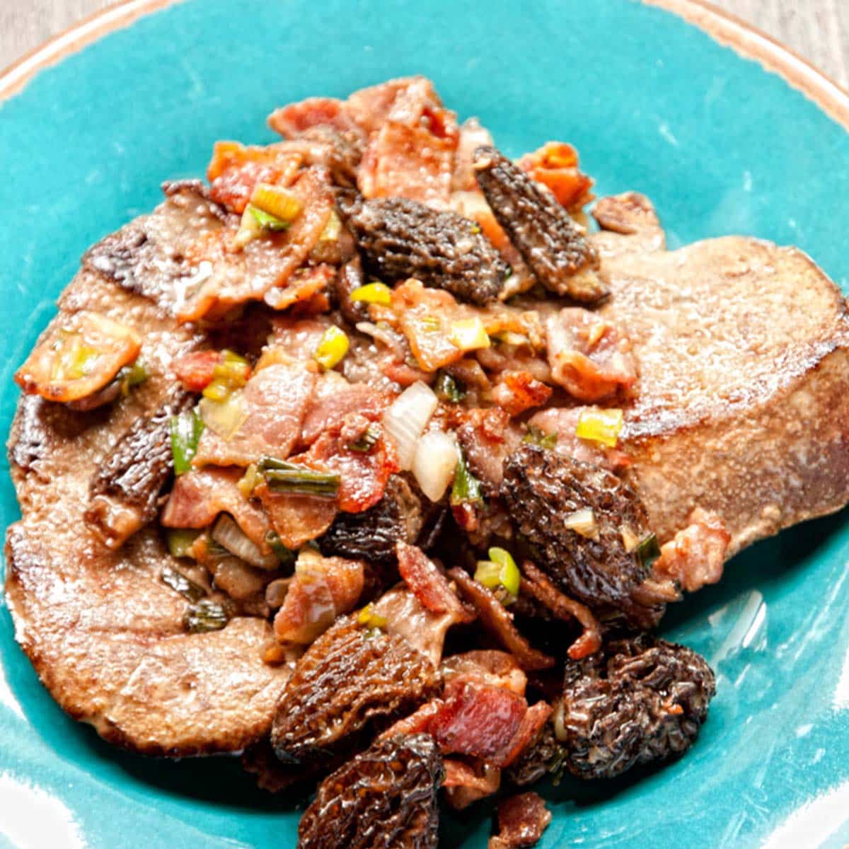 Grilled Liver with Bacon and Mushrooms | Paleo Leap